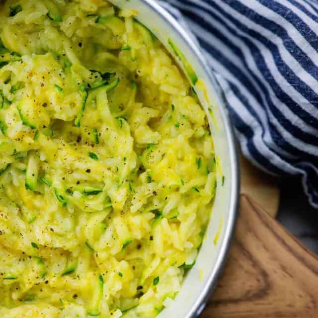 Family Favorite Cheesy Zucchini Rice Recipe | bunsinmyoven.com