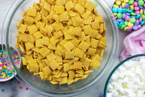 Ooey Gooey Easter Crunch Bars — Buns In My Oven