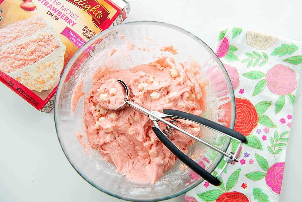 Strawberry Cake Mix Cookies — Buns In My Oven
