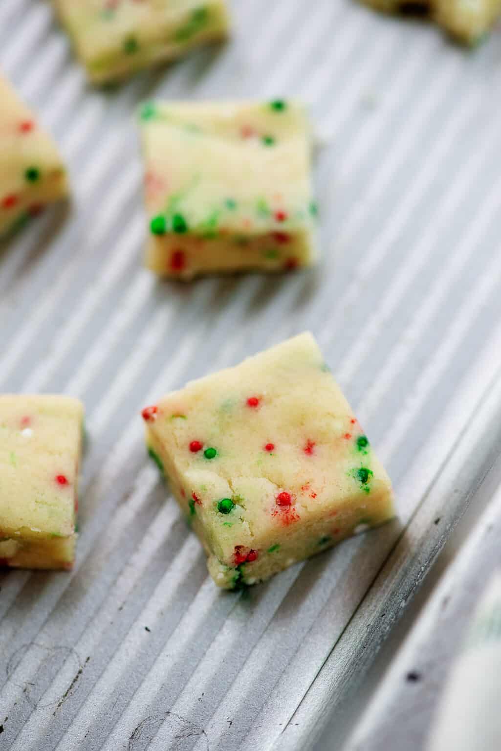 Christmas Shortbread Bites | Buns In My Oven
