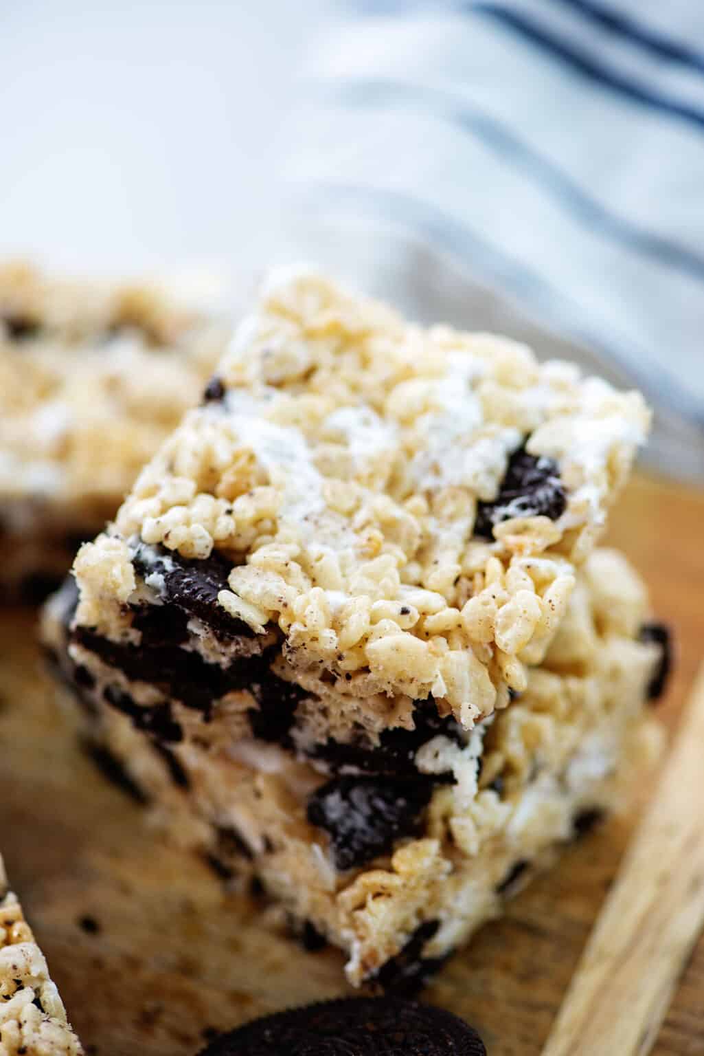 Oreo Rice Krispies Treats | Buns In My Oven