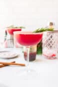 Christmas Cranberry Cocktail | Buns In My Oven