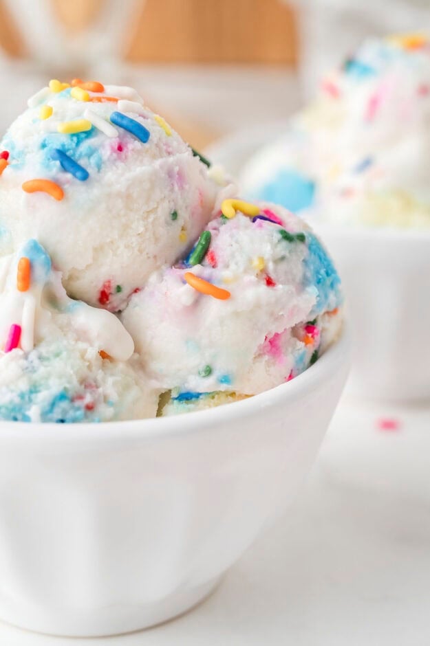 Easy Birthday Cake Ice Cream Recipe Buns In My Oven easy-birthday-cake-ice-cream-recipe-buns-in-my-oven
