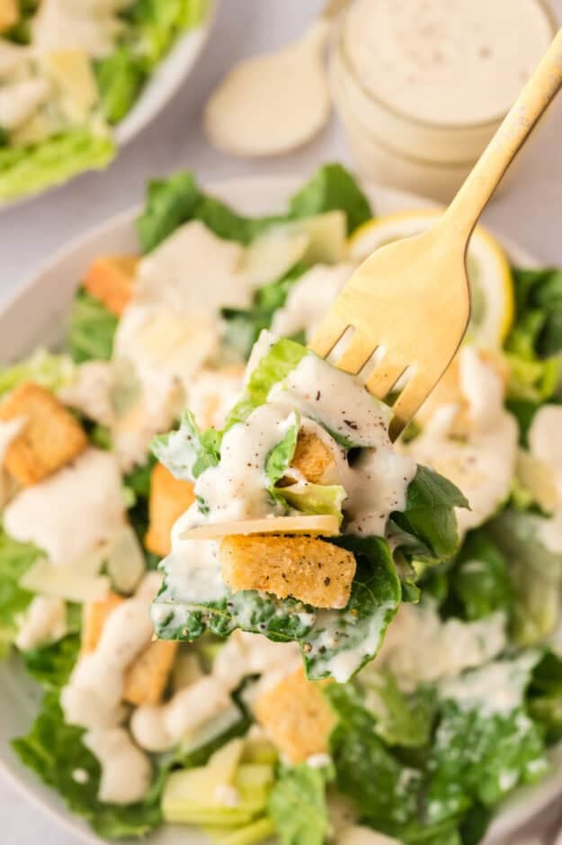 5-Minute Homemade Caesar Dressing with Garlic and Parmesan — Buns In My ...